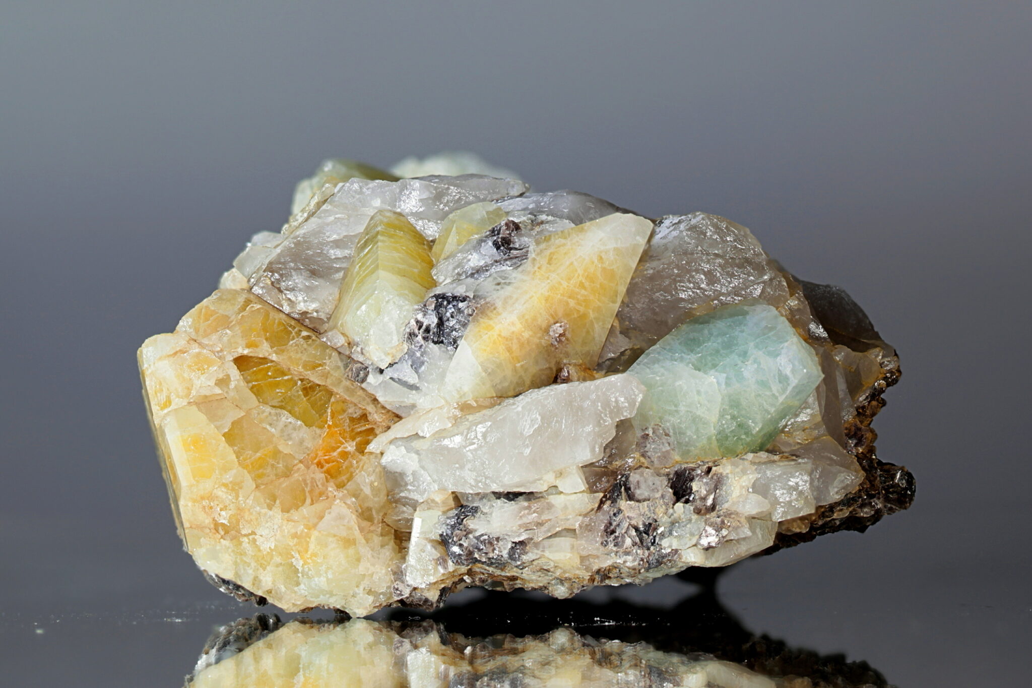 Pegmatite: Identification, Pictures & Info for Rockhounds – Rockhound Resource